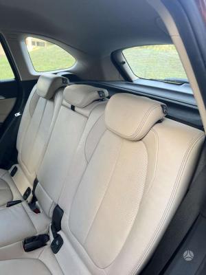 Brown BMW X1 2016 in Vilnius, with an engine capacity of 2.00 L and mileage of 141 thousand km for 13800 €, photo 12 on AUTOMOTO.COM.LV