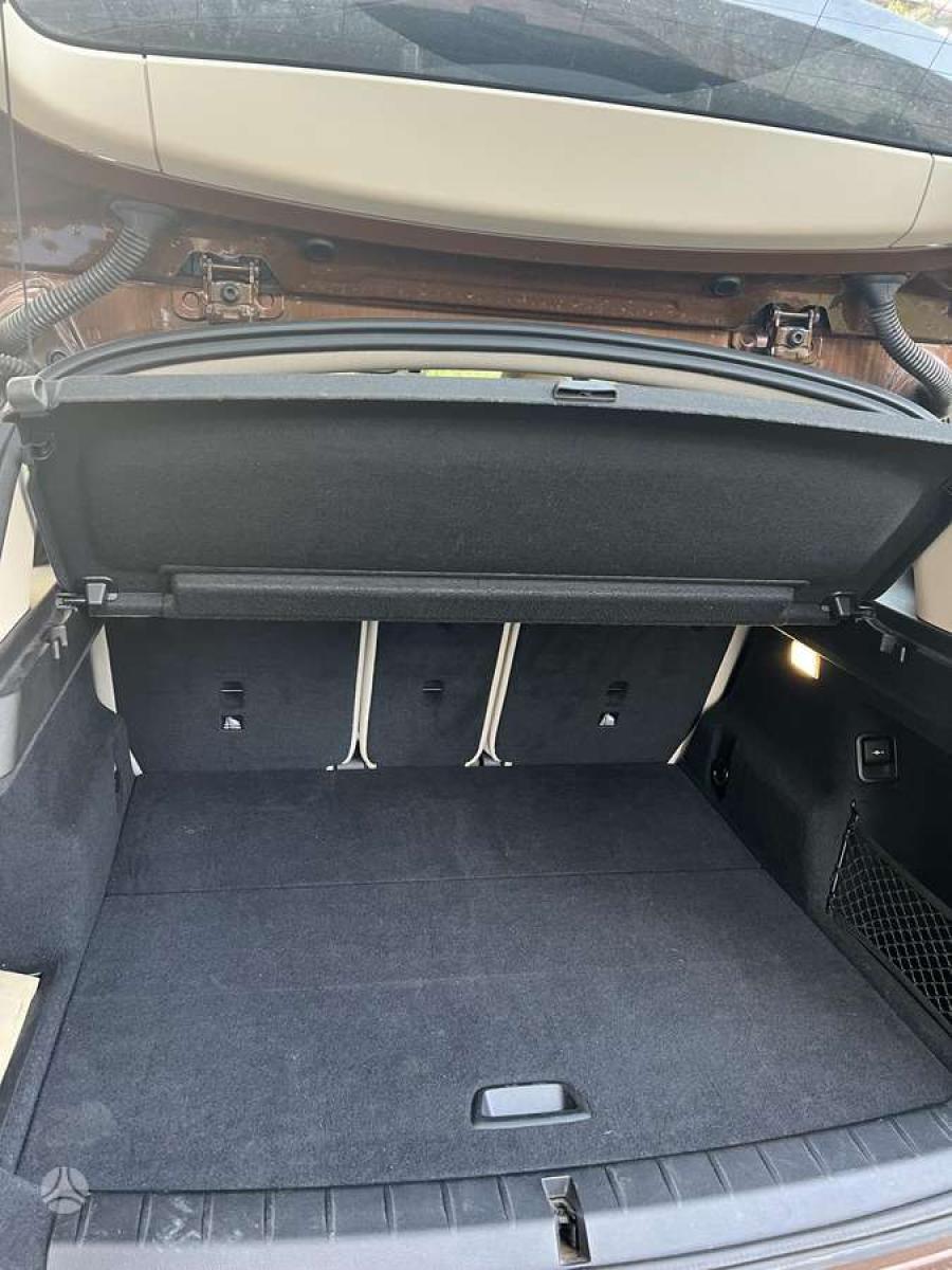 Brown BMW X1 2016 in Vilnius, with an engine capacity of 2.00 L and mileage of 141 thousand km for 13800 €, photo 13 on AUTOMOTO.COM.LV