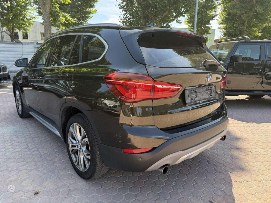 Brown BMW X1 2016 in Siauliai, with an engine capacity of 2.00 L and mileage of 194 thousand km for 13200 €, photo 6 on AUTOMOTO.COM.LV