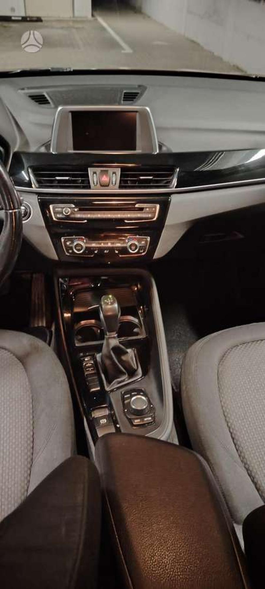 Brown BMW X1 2016 in Vilnius, with an engine capacity of 2.00 L and mileage of 241 thousand km for 7500 €, photo 12 on AUTOMOTO.COM.LV