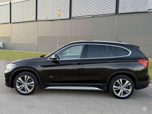 Brown BMW X1 2016 in Prienai, with an engine capacity of 1.50 L and mileage of 226 thousand km for 11150 €, photo 7 on AUTOMOTO.COM.LV