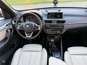 Brown BMW X1 2016 in Prienai, with an engine capacity of 1.50 L and mileage of 226 thousand km for 11150 €, photo 11 on AUTOMOTO.COM.LV