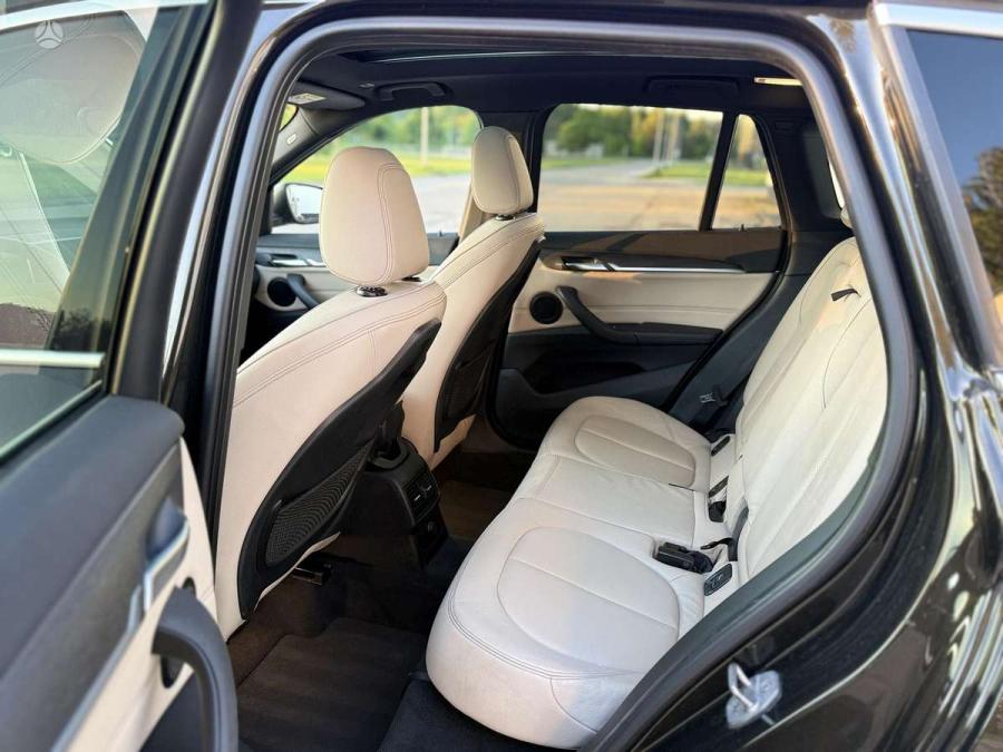 Brown BMW X1 2016 in Prienai, with an engine capacity of 1.50 L and mileage of 226 thousand km for 11150 €, photo 14 on AUTOMOTO.COM.LV
