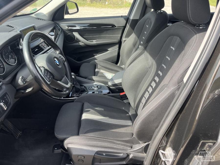 Brown BMW X1 2016 in Vilnius, with an engine capacity of 2.00 L and mileage of 191 thousand km for 12800 €, photo 12 on AUTOMOTO.COM.LV
