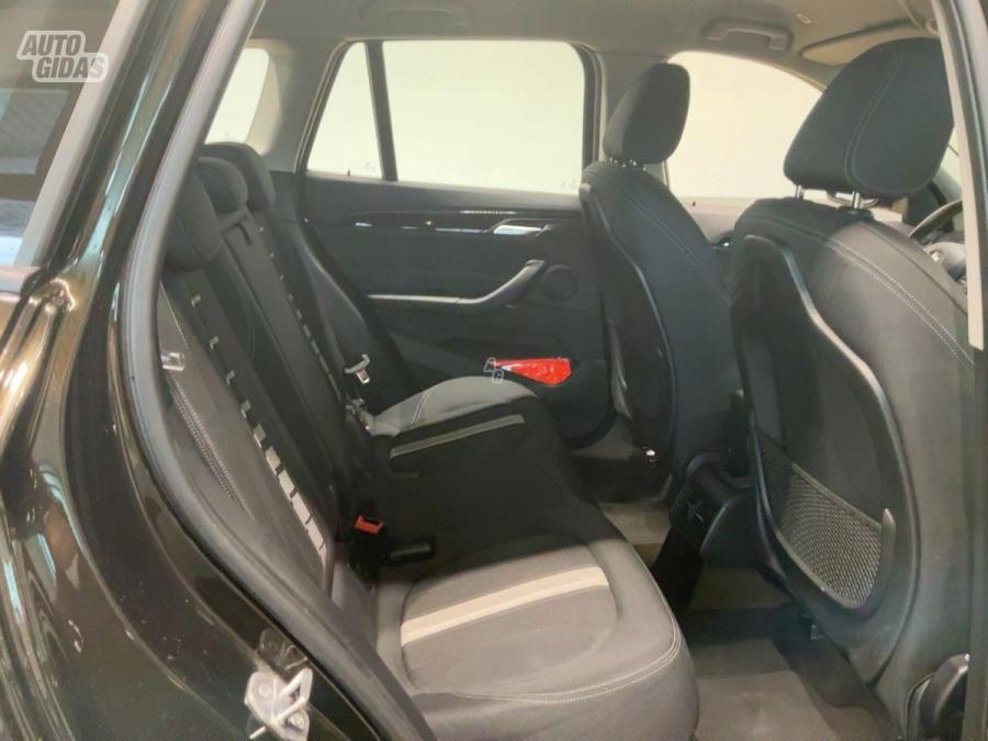 Brown BMW X1 2016 in Vilnius, with an engine capacity of 2.00 L and mileage of 191 thousand km for 12800 €, photo 16 on AUTOMOTO.COM.LV