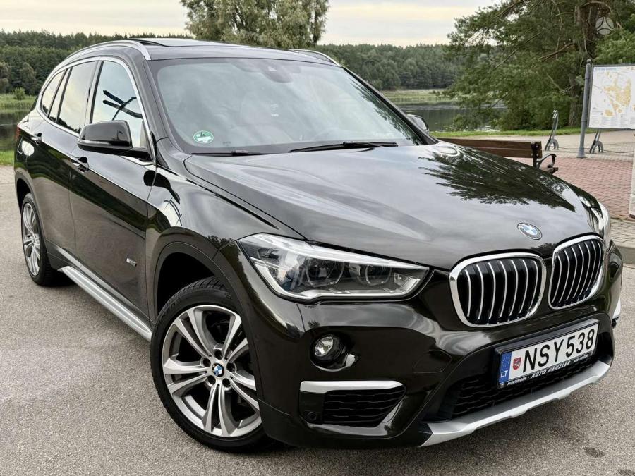 Brown BMW X1 2016 in Prienai, with an engine capacity of 1.50 L and mileage of 218 thousand km for 11150 €, photo 3 on AUTOMOTO.COM.LV