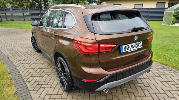 БМВ Х1 2016 в Каунас на AUTOMOTO.COM.LV Коричневый БМВ Х1 2016 в Каунас, объемом двигателя 2.00 л и пробегом 240 тыс. км за 10850 €, фото 9 на AUTOMOTO.COM.LV