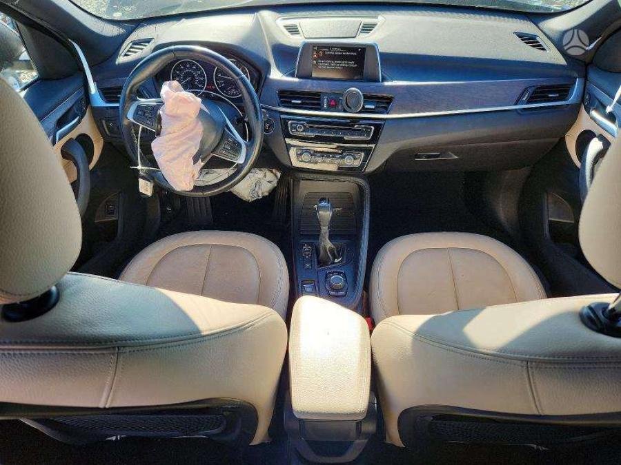 Brūns BMW X1 2017 Šauļi, ar dzinēja tilpumu 2.00 L un nobraukumu 140 tūkst. km par 5900 €, foto 8 vietnē AUTOMOTO.COM.LV