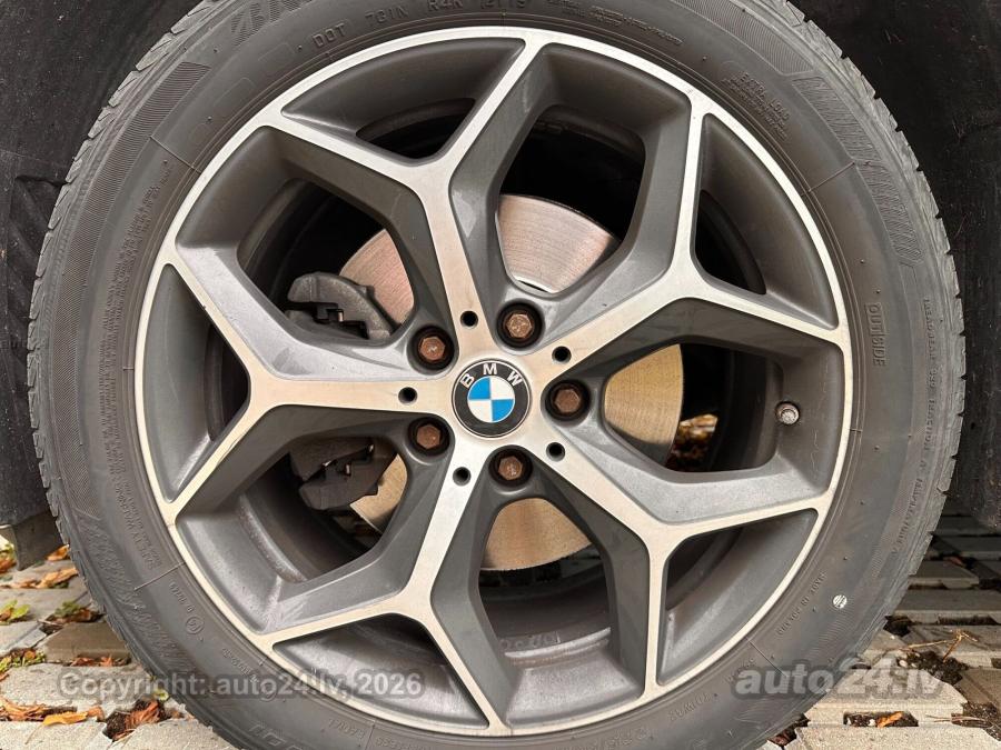 Brūns BMW X1 2018 Tallina, ar dzinēja tilpumu 2.00 L un nobraukumu 60 tūkst. km par 18000 €, foto 16 vietnē AUTOMOTO.COM.LV