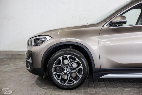 Brown BMW X1 2020 in Vilnius, with an engine capacity of 2.00 L and mileage of 53 thousand km for 24991 €, photo 5 on AUTOMOTO.COM.LV