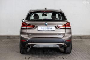 Brown BMW X1 2020 in Vilnius, with an engine capacity of 2.00 L and mileage of 53 thousand km for 24991 €, photo 11 on AUTOMOTO.COM.LV