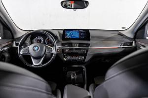 Brown BMW X1 2020 in Vilnius, with an engine capacity of 2.00 L and mileage of 53 thousand km for 24991 €, photo 16 on AUTOMOTO.COM.LV