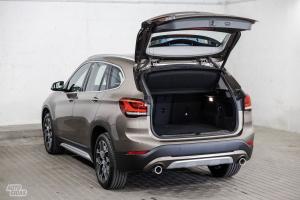 Brown BMW X1 2020 in Vilnius, with an engine capacity of 2.00 L and mileage of 53 thousand km for 24991 €, photo 27 on AUTOMOTO.COM.LV