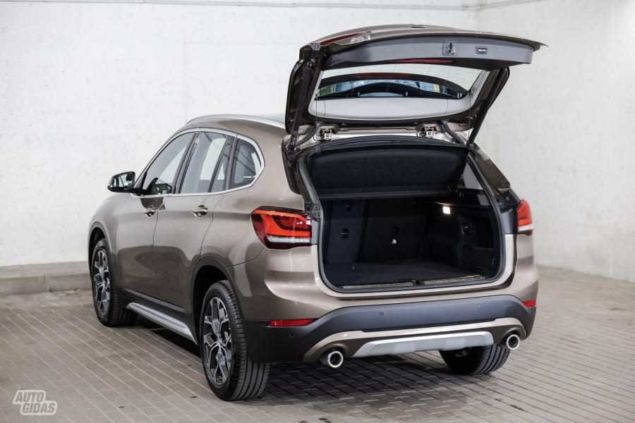 Brown BMW X1 2020 in Vilnius, with an engine capacity of 2.00 L and mileage of 53 thousand km for 24991 €, photo 27 on AUTOMOTO.COM.LV