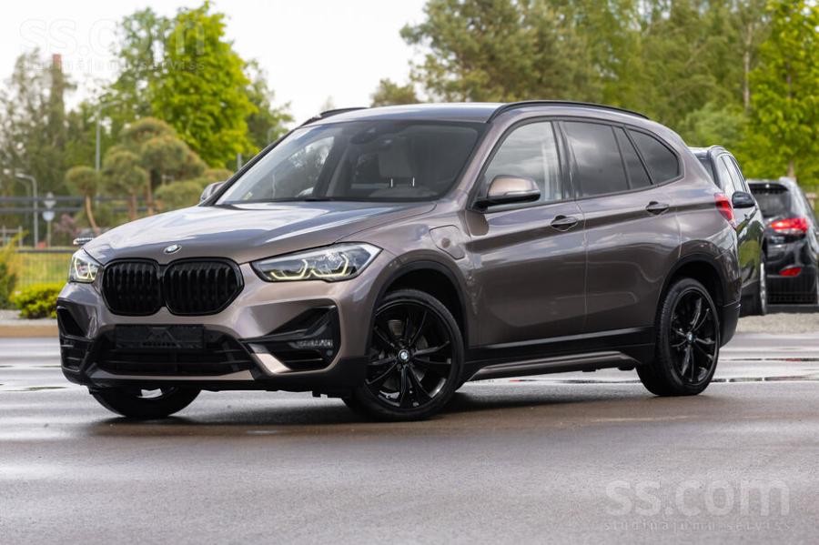 Brūns BMW X1 2020 Jelgava, ar dzinēja tilpumu 1.50 L un nobraukumu 0 tūkst. km par 17700 €, foto 1 vietnē AUTOMOTO.COM.LV
