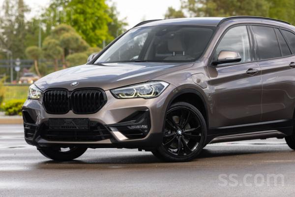 Brūns BMW X1 2020 Jelgava, ar dzinēja tilpumu 1.50 L un nobraukumu 0 tūkst. km par 17700 €, foto 2 vietnē AUTOMOTO.COM.LV