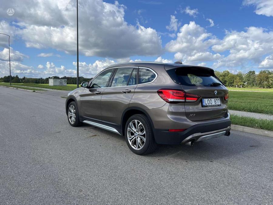 Brown BMW X1 2020 in Kaunas, with an engine capacity of 2.00 L and mileage of 196 thousand km for 18500 €, photo 8 on AUTOMOTO.COM.LV