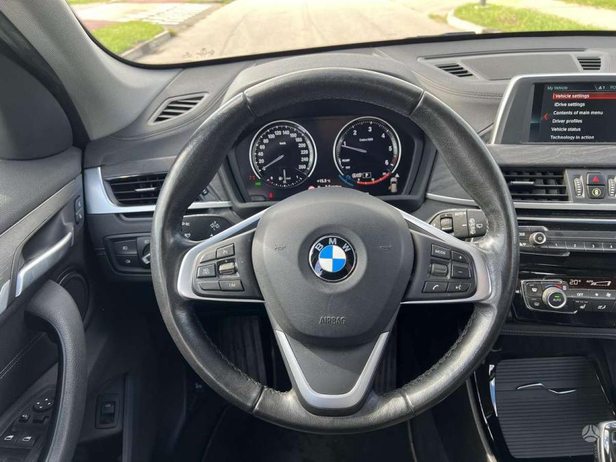 Brown BMW X1 2020 in Kaunas, with an engine capacity of 2.00 L and mileage of 196 thousand km for 18500 €, photo 18 on AUTOMOTO.COM.LV