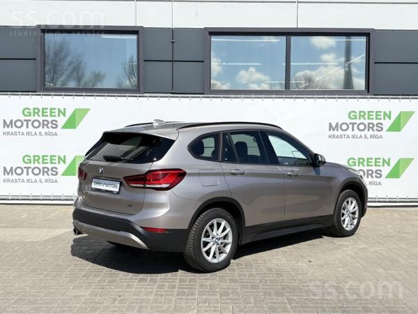 Brūns BMW X1 2021 Rīga, ar dzinēja tilpumu 1.50 L un nobraukumu 97 tūkst. km par 20500 €, foto 4 vietnē AUTOMOTO.COM.LV