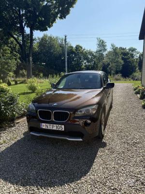 Brown BMW X1 2010 in Siauliai, with an engine capacity of 2.00 L and mileage of 130 thousand km for 6666 €, photo 3 on AUTOMOTO.COM.LV