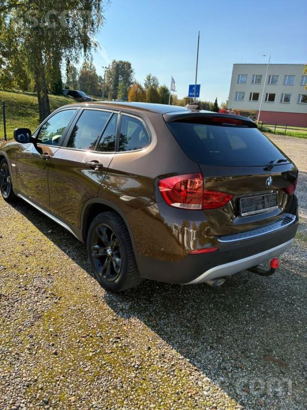 Brūns BMW X1 2010 Valmiera, ar dzinēja tilpumu 2.00 L un nobraukumu 239 tūkst. km par 6190 €, foto 5 vietnē AUTOMOTO.COM.LV