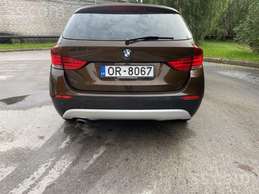 Brūns BMW X1 2010 Bauska, ar dzinēja tilpumu 2.00 L un nobraukumu 311 tūkst. km par 6950 €, foto 4 vietnē AUTOMOTO.COM.LV