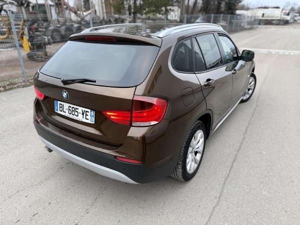 Brown BMW X1 2011 in Ukmerge, with an engine capacity of 2.00 L and mileage of 250 thousand km for 5300 €, photo 3 on AUTOMOTO.COM.LV