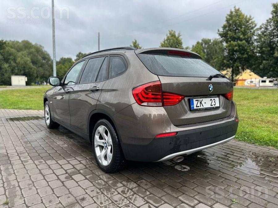 Brown BMW X1 2011 in Riga, with an engine capacity of 2.00 L and mileage of 303 thousand km for 6150 €, photo 7 on AUTOMOTO.COM.LV