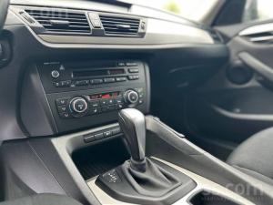 Brown BMW X1 2011 in Riga, with an engine capacity of 2.00 L and mileage of 303 thousand km for 5650 €, photo 8 on AUTOMOTO.COM.LV