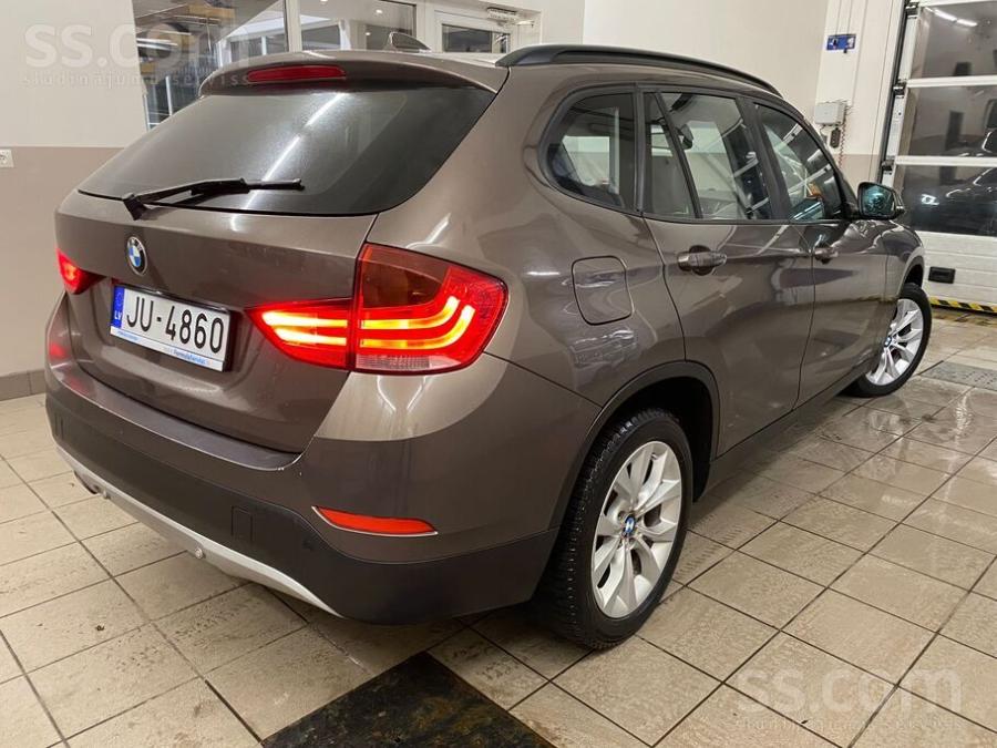 Brown BMW X1 2014 in Tukums, with an engine capacity of 2.00 L and mileage of 325 thousand km for 6900 €, photo 4 on AUTOMOTO.COM.LV