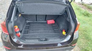 Brown BMW X1 2015 in Riga, with an engine capacity of 2.00 L and mileage of 241 thousand km for 9950 €, photo 11 on AUTOMOTO.COM.LV
