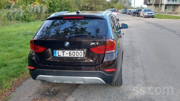 Brown BMW X1 2015 in Riga, with an engine capacity of 2.00 L and mileage of 241 thousand km for 9550 €, photo 2 on AUTOMOTO.COM.LV