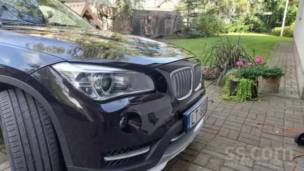 Brown BMW X1 2015 in Riga, with an engine capacity of 2.00 L and mileage of 241 thousand km for 9550 €, photo 5 on AUTOMOTO.COM.LV