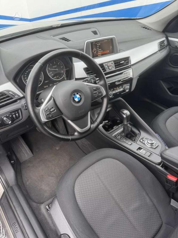 Brown BMW X1 2015 in Kaunas, with an engine capacity of 2.00 L and mileage of 285 thousand km for 10999 €, photo 8 on AUTOMOTO.COM.LV
