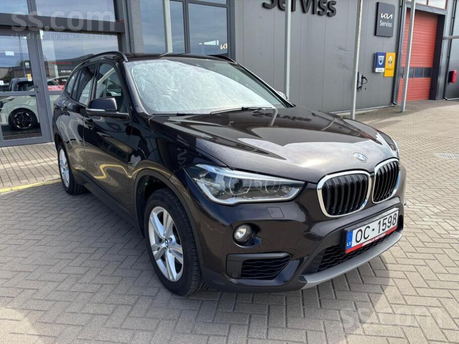 Brown BMW X1 2018 in Liepaja, with an engine capacity of 1.50 L and mileage of 185 thousand km for 16600 €, photo 3 on AUTOMOTO.COM.LV