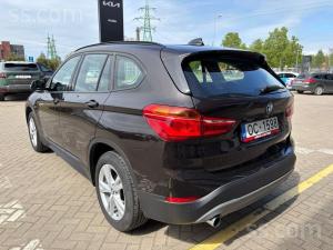 Brown BMW X1 2018 in Liepaja, with an engine capacity of 1.50 L and mileage of 185 thousand km for 16600 €, photo 8 on AUTOMOTO.COM.LV