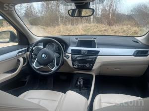 Brown BMW X1 2019 in Riga, with an engine capacity of 2.00 L and mileage of 58 thousand km for 19800 €, photo 5 on AUTOMOTO.COM.LV
