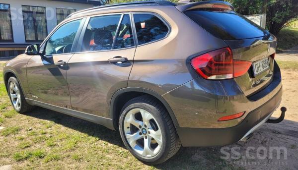 Brūns BMW X1 2013 Ogre, ar dzinēja tilpumu 2.00 L un nobraukumu 279 tūkst. km par 8950 €, foto 7 vietnē AUTOMOTO.COM.LV