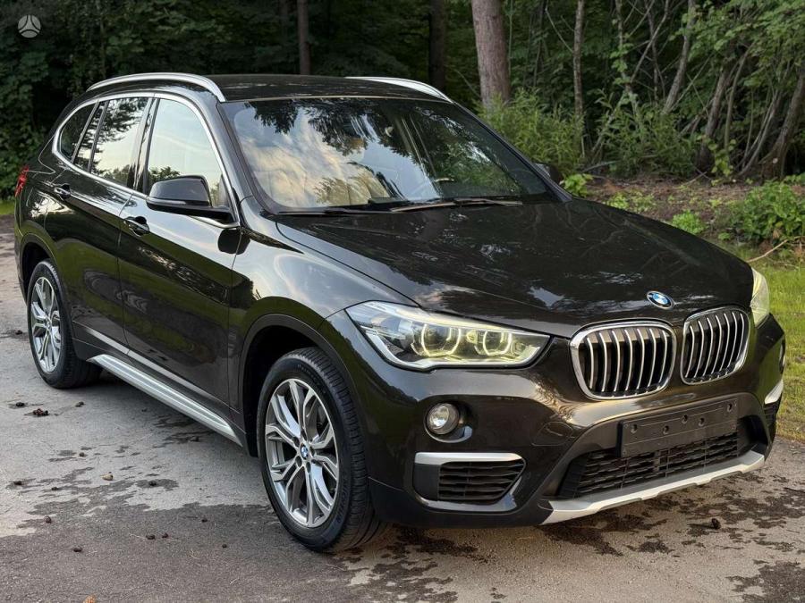 Brown BMW X1 2016 in Utena, with an engine capacity of 2.00 L and mileage of 266 thousand km for 12500 €, photo 1 on AUTOMOTO.COM.LV