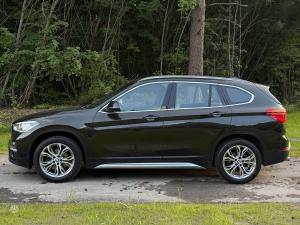 Brown BMW X1 2016 in Utena, with an engine capacity of 2.00 L and mileage of 266 thousand km for 12500 €, photo 6 on AUTOMOTO.COM.LV