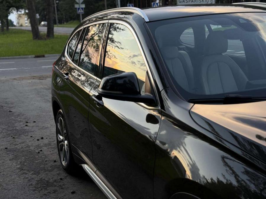 Brown BMW X1 2016 in Utena, with an engine capacity of 2.00 L and mileage of 266 thousand km for 12500 €, photo 14 on AUTOMOTO.COM.LV