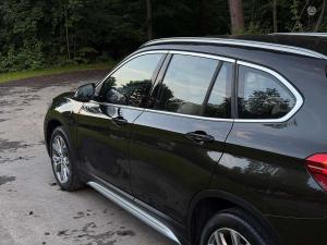 Brown BMW X1 2016 in Utena, with an engine capacity of 2.00 L and mileage of 266 thousand km for 12500 €, photo 15 on AUTOMOTO.COM.LV