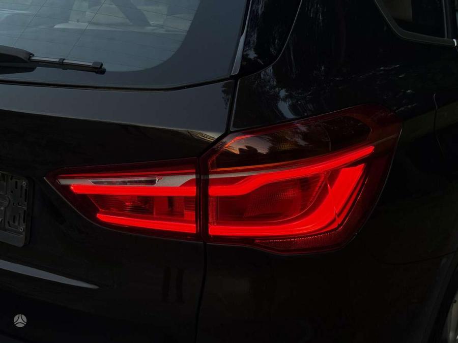 Brown BMW X1 2016 in Utena, with an engine capacity of 2.00 L and mileage of 266 thousand km for 12500 €, photo 20 on AUTOMOTO.COM.LV