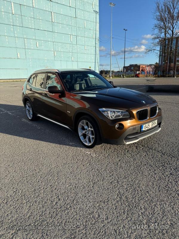 Brūns BMW X1 2009 Tallina, ar dzinēja tilpumu 2.00 L un nobraukumu 223 tūkst. km par 7400 €, foto 1 vietnē AUTOMOTO.COM.LV