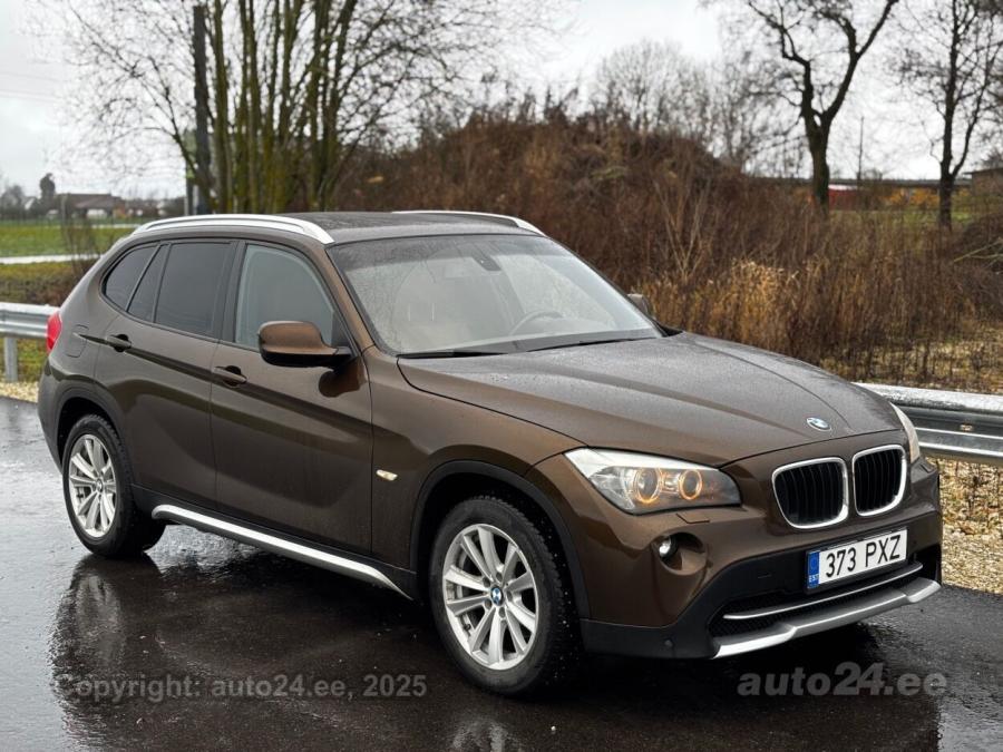 Brūns BMW X1 2010 Tallina, ar dzinēja tilpumu 2.00 L un nobraukumu 224 tūkst. km par 8499 €, foto 1 vietnē AUTOMOTO.COM.LV