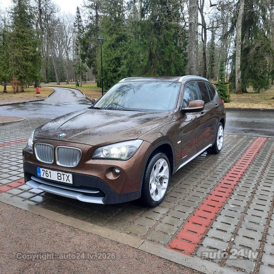 Brūns BMW X1 2010 Tallina, ar dzinēja tilpumu 2.00 L un nobraukumu 435 tūkst. km par 5300 €, foto 1 vietnē AUTOMOTO.COM.LV