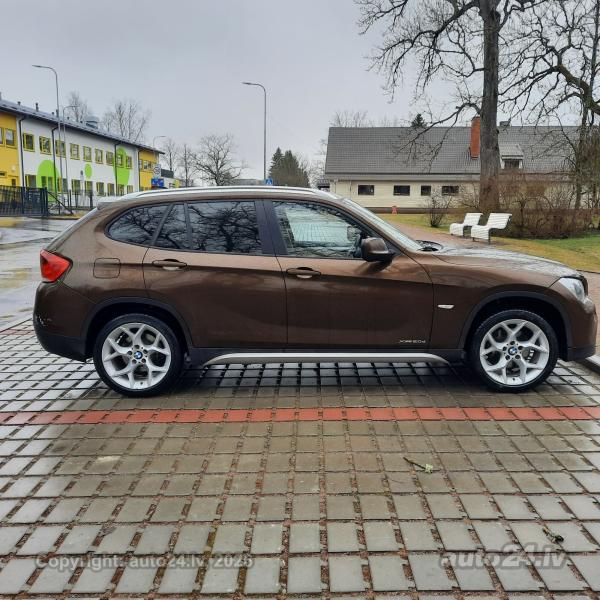 Brown BMW X1 2010 in Tallinn, with an engine capacity of 2.00 L and mileage of 435 thousand km for 5300 €, photo 4 on AUTOMOTO.COM.LV