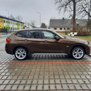 Brūns BMW X1 2010 Tallina, ar dzinēja tilpumu 2.00 L un nobraukumu 435 tūkst. km par 5300 €, foto 5 vietnē AUTOMOTO.COM.LV
