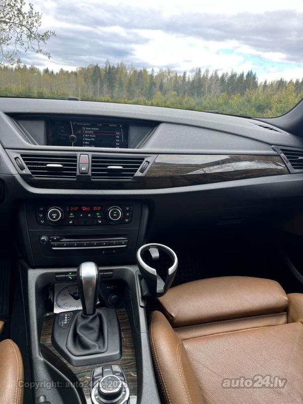 Brown BMW X1 2010 in Viljandi, with an engine capacity of 2.00 L and mileage of 218 thousand km for 8100 €, photo 9 on AUTOMOTO.COM.LV