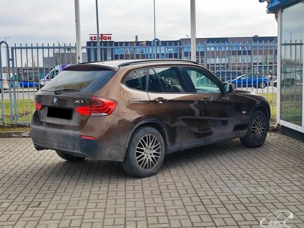 BMW X1 2009 in Klaipeda, with an engine capacity of 2.00 L and mileage of 304 thousand km for 4900 €, photo 2 on AUTOMOTO.COM.LV